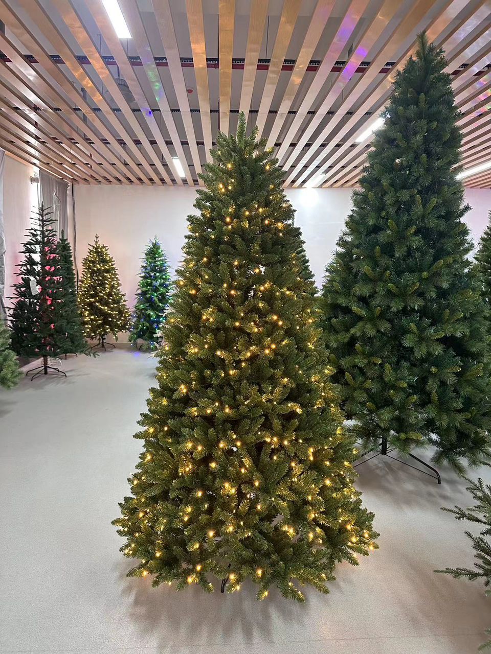 Lit & Lovely Trees, 7.5 ft Pre-Lit Artificial Christmas Tree with Orna